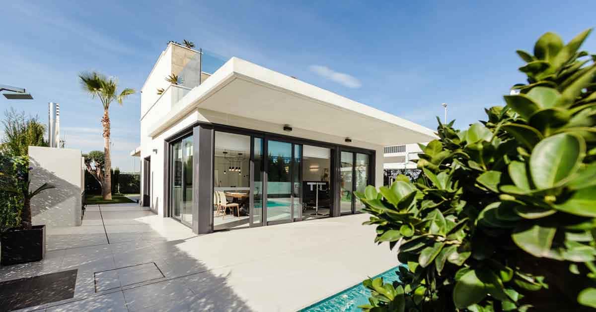 The Difference Between Commercial And Industrial Real Estate NonCount the-difference-between-commercial-and-industrial-real-estate-noncount